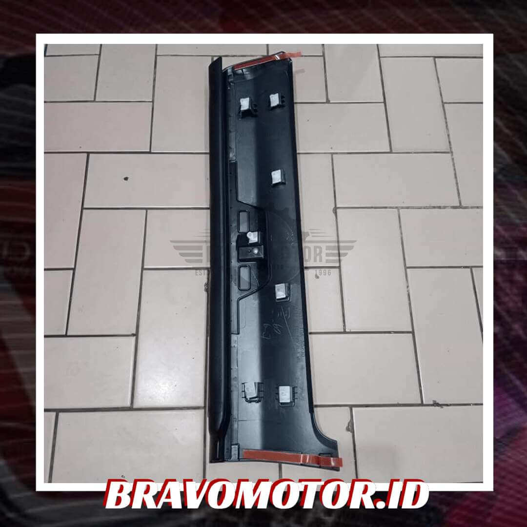 Original 75313-T0A-J01 Garnish Assy Door Lower belakang kanan RM1/RM3 ...